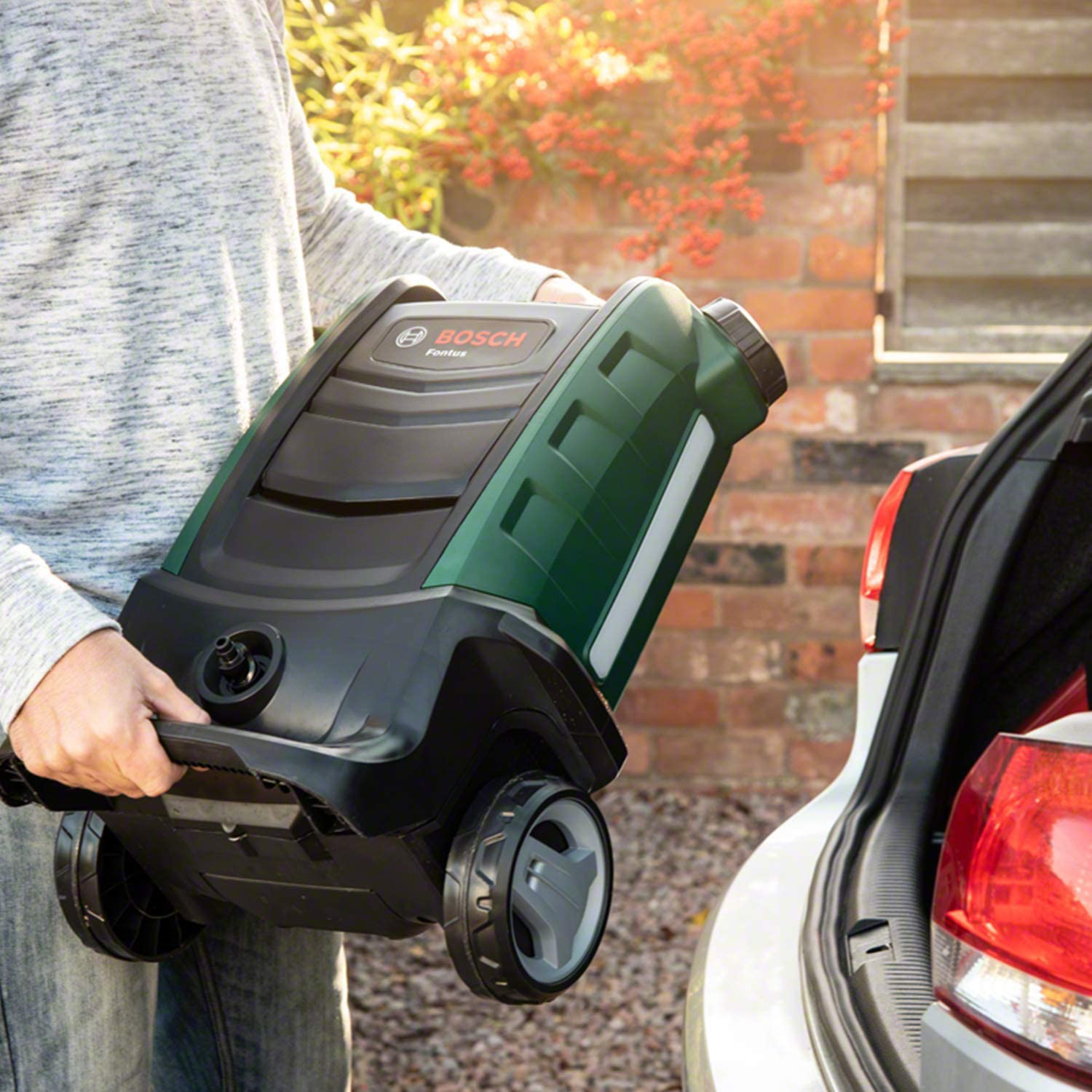 Automobillių garso aparatūra, vibro izoliacija, parkavimo sistemos.. TOOLS